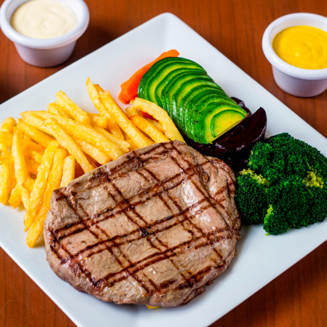 Granja Lomo Fino - La Granja Real Food Chicken